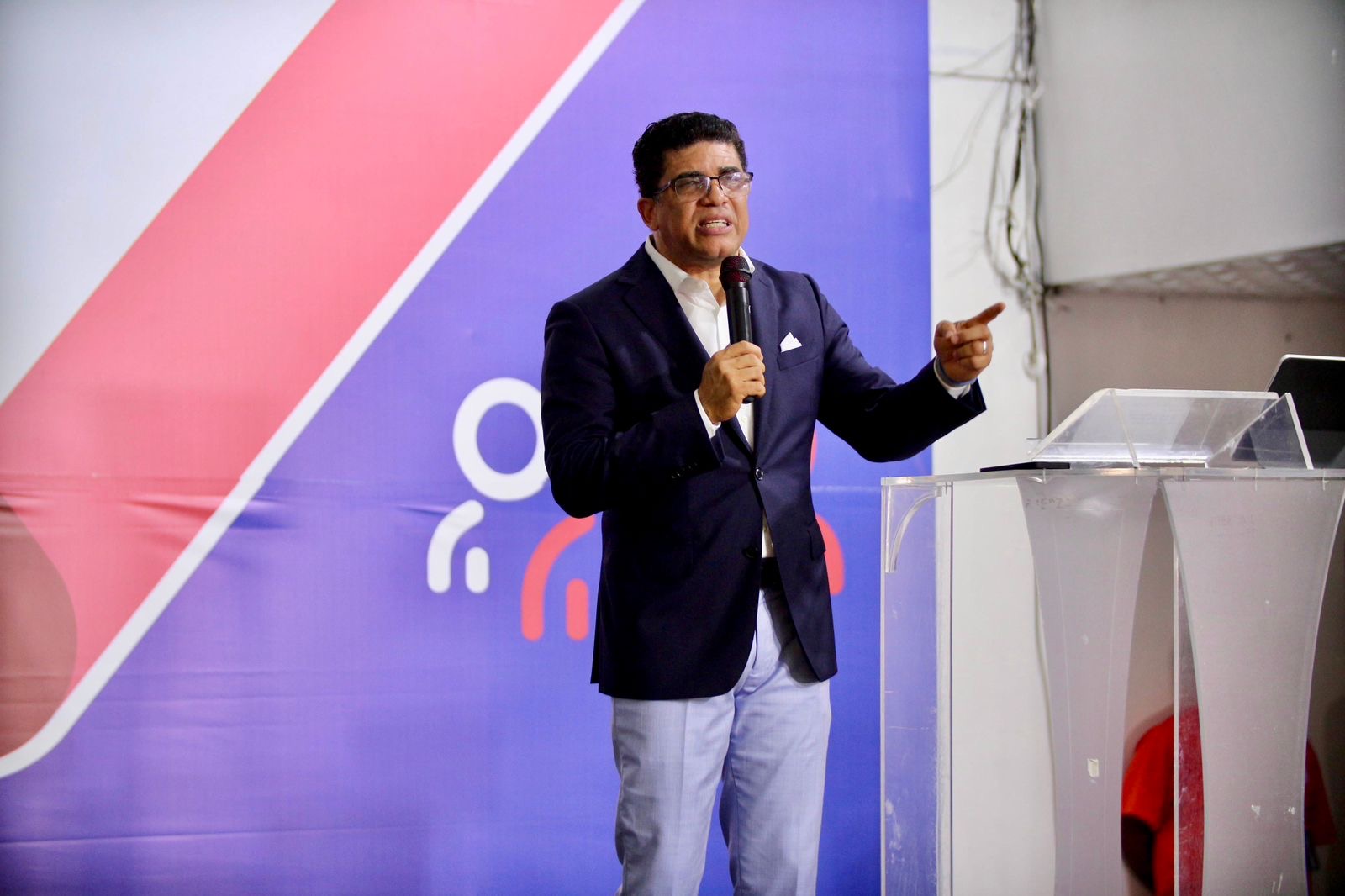 Dío Astacio anuncia gran diálogo municipal SDE 2054; buscan convertir ...