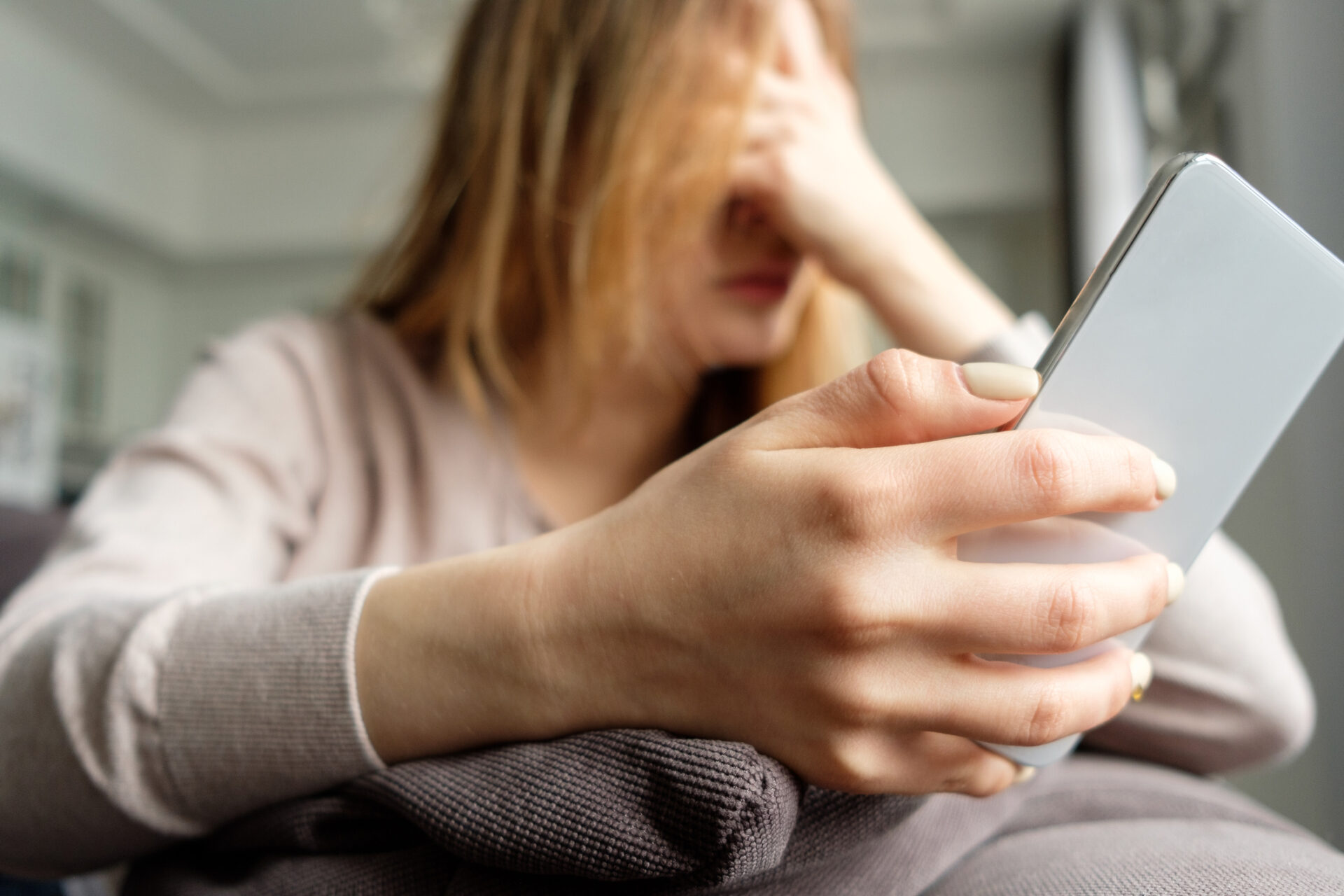 El fenómeno del 'Ghosting': Causas, Consecuencias y Cómo Enfrentarlo ...