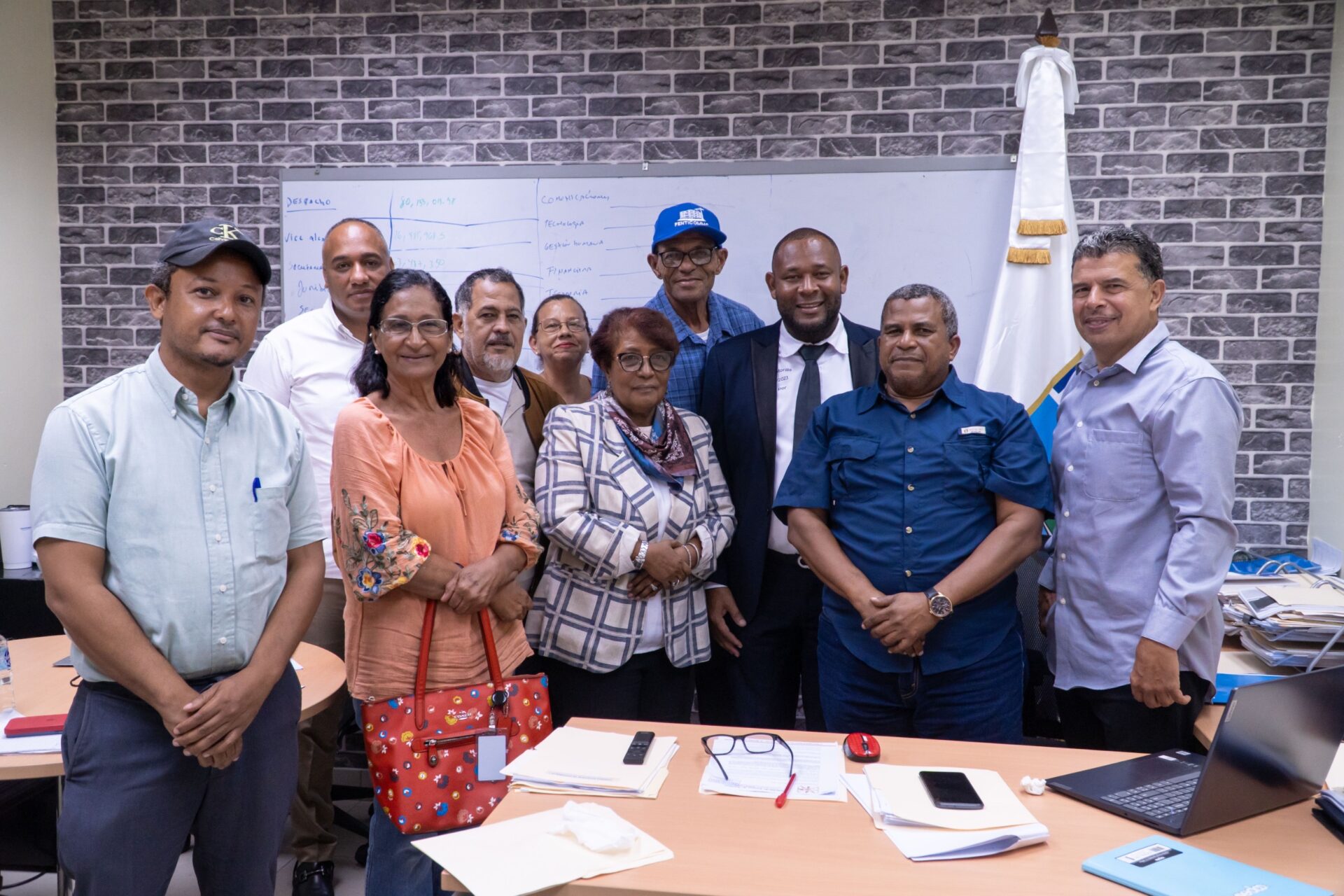 ASDE y juntas de vecinos aclaran modelo de Presupuesto Participativo y ...