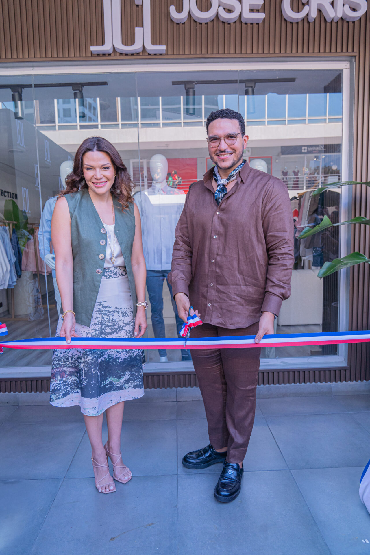 Apertura de la nueva tienda de José Cristian Lagares - PincelDigital.do
