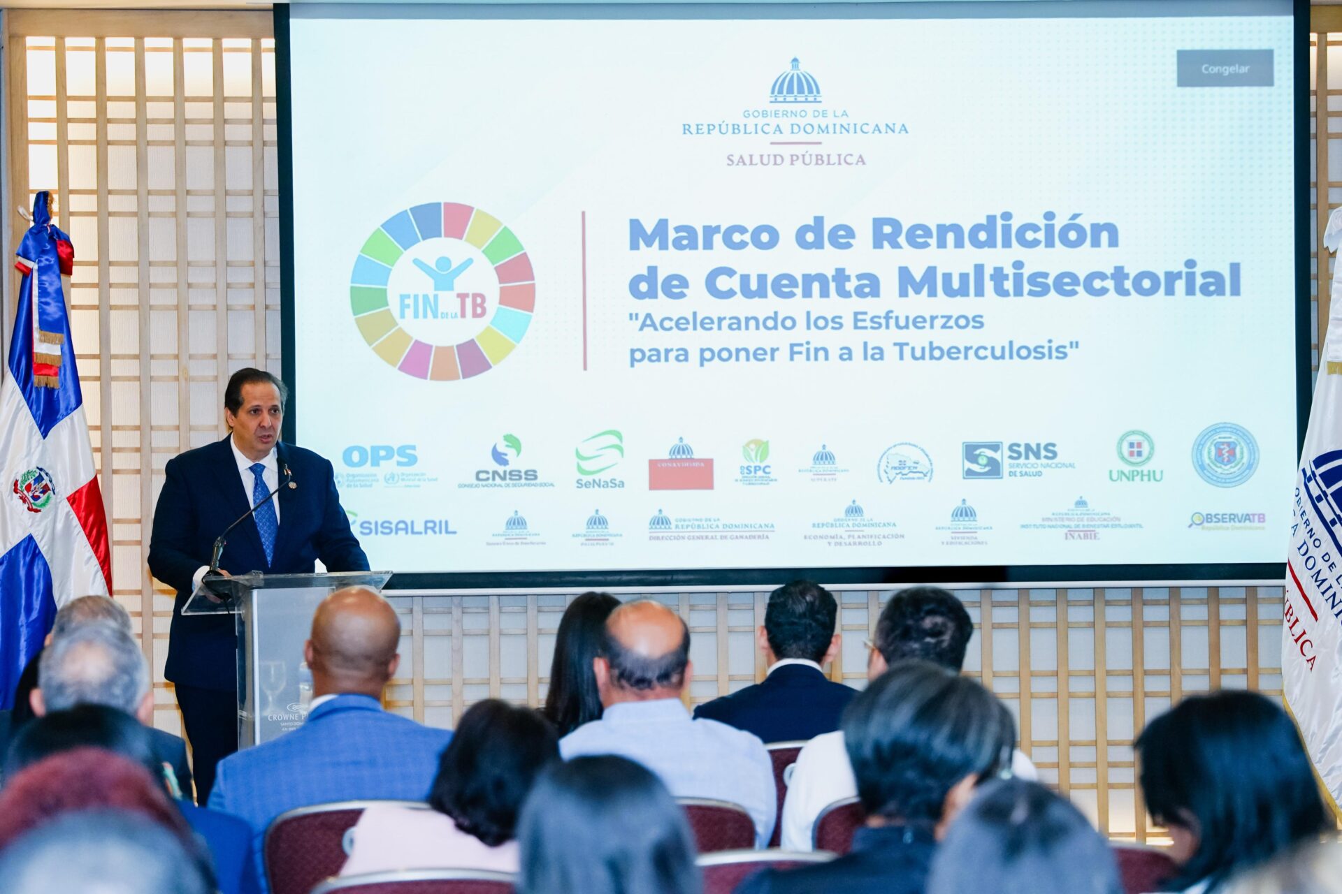 Ministro de Salud, Víctor Atallah firma acuerdo con 17 instituciones en ...