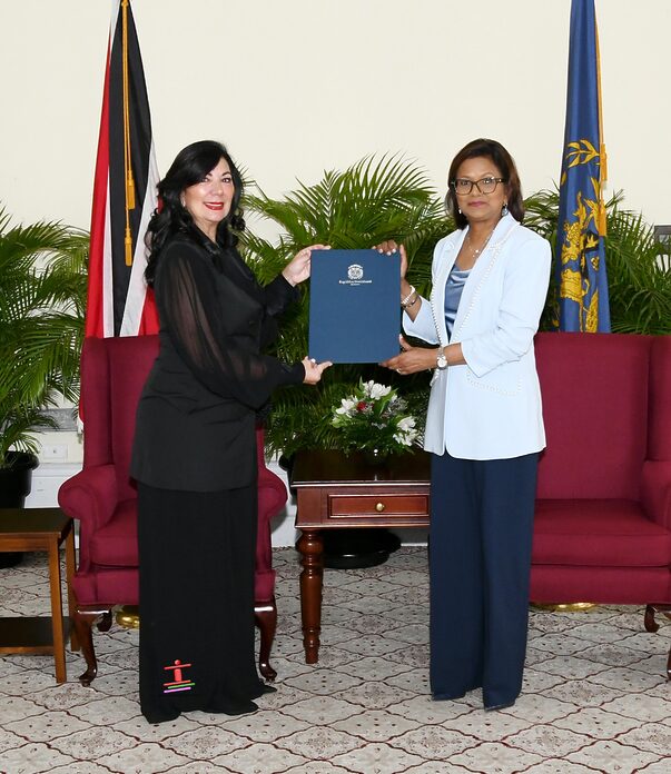 Embajadora Raquel Jacobo presenta cartas credenciales como ...